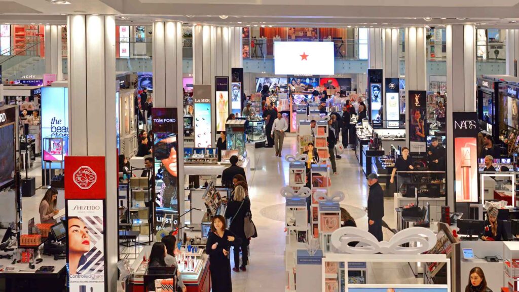 Farewell to one of the most iconic and largest stores in the United ...