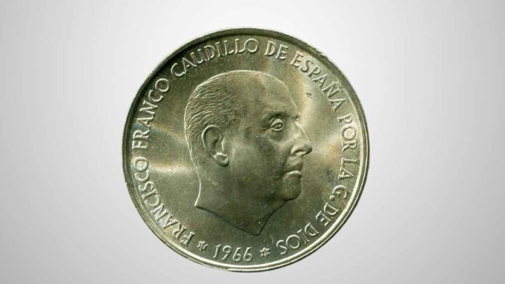 Si tienes esta moneda con la cara de Franco podrías estar sentado sobre ...