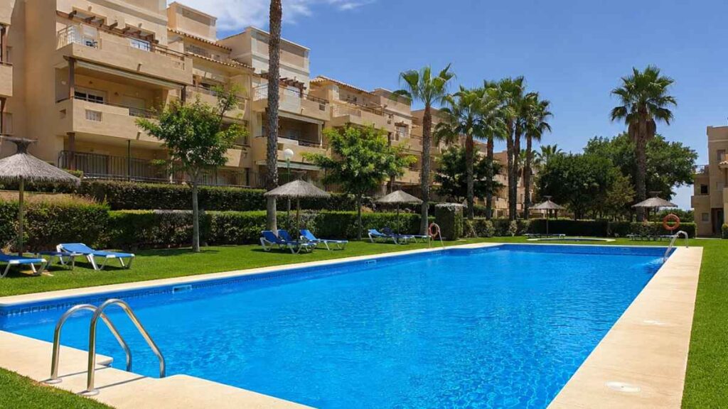 No usar la piscina comunitaria puede ser motivo para no pagar su ...